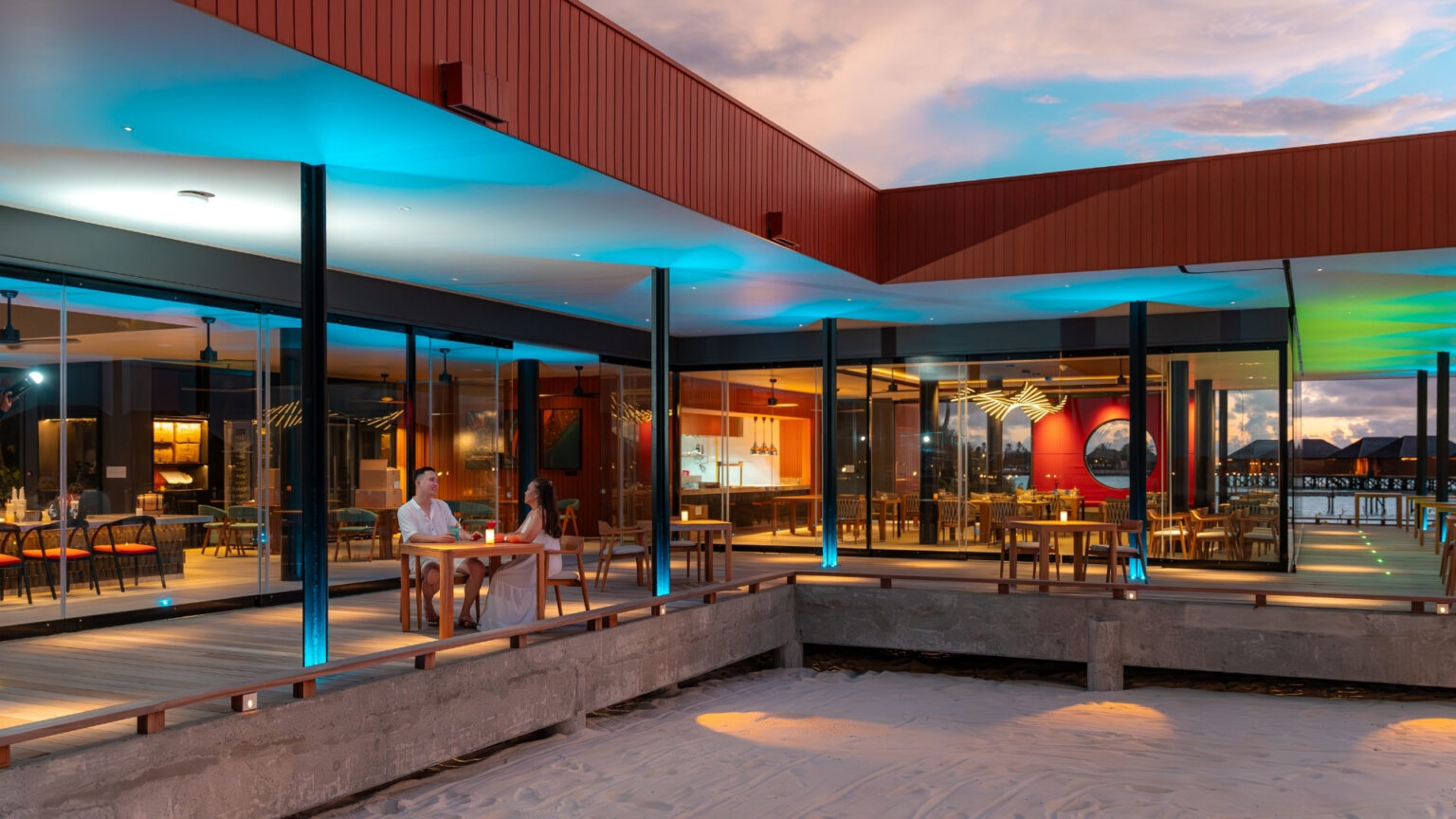 Dining – Veligandu Maldives Resort Island